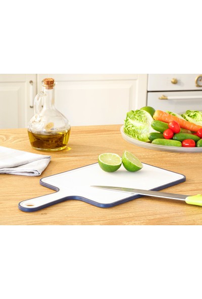 English Home Basic Plastik Saplı Kesme Tahtası 35 Cm Lacivert English Home Basic Plastik Saplı Kesme Tahtası 35 Cm Lacivert