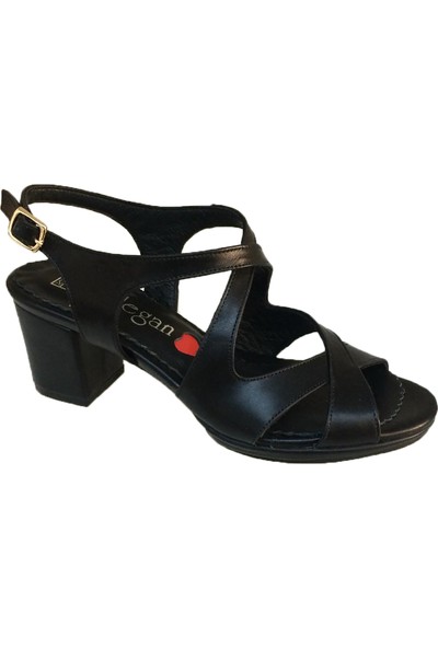 Elegan Siyah Süet Bantlı Kalın Küt Topuklu Sandalet