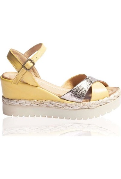 Bueno Shoes Hasırlı Hakiki Deri Kadın Dolgu Topuk Sandalet 9N3508