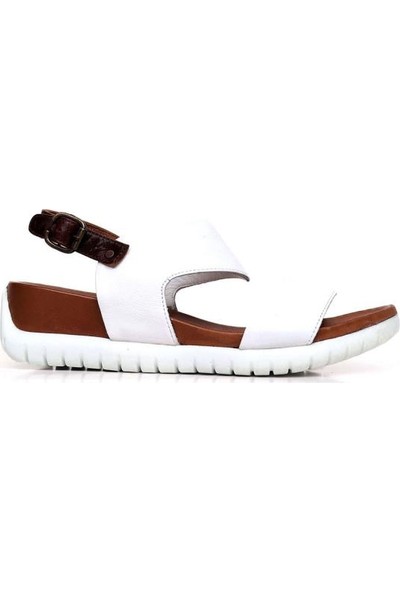 Bueno Shoes Kalın Tabanlı Deri Kadın Düz Sandalet 9N7102