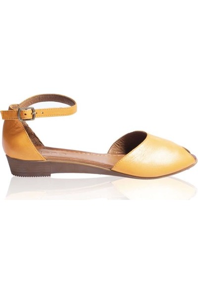 Bueno Shoes Kemerli Hakiki Deri Kadın Düz Sandalet 9N7202