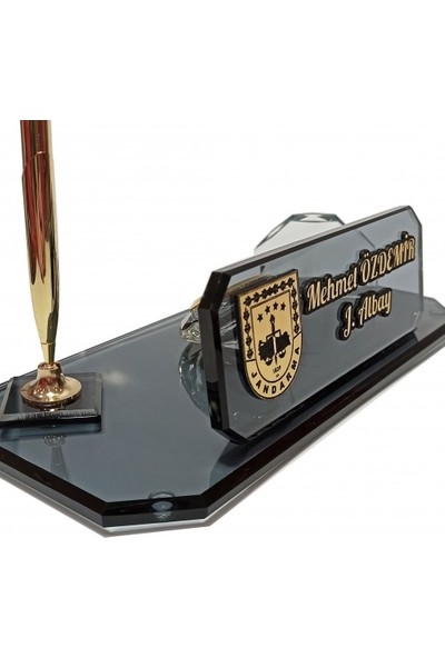 Mert Kristal Jandarma Logolu Kristal Masa İsimliği Mert Kristal Jandarma Logolu Kristal Masa İsimliği