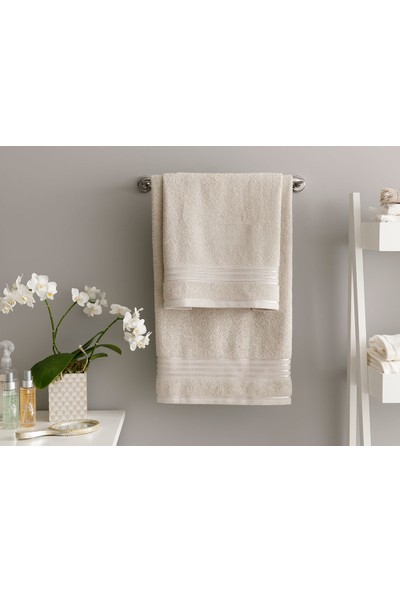 English Home Romantic Stripe Floşlu Banyo Havlusu Takımı 50 x 85CM + 70 x 150CM Açık Gri English Home Romantic Stripe Floşlu Banyo Havlusu Takımı 50 x 85CM + 70 x 150CM Açık Gri