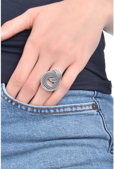 Labalaba Kadın Antik Gümüş Kaplama Hediye Yüzük Labalaba Kadın Antik Gümüş Kaplama Hediye Yüzük