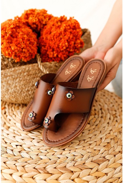 Limoya Avery Taba Deri Nazar Boncuklu Düz Terlik Limoya Avery Taba Deri Nazar Boncuklu Düz Terlik