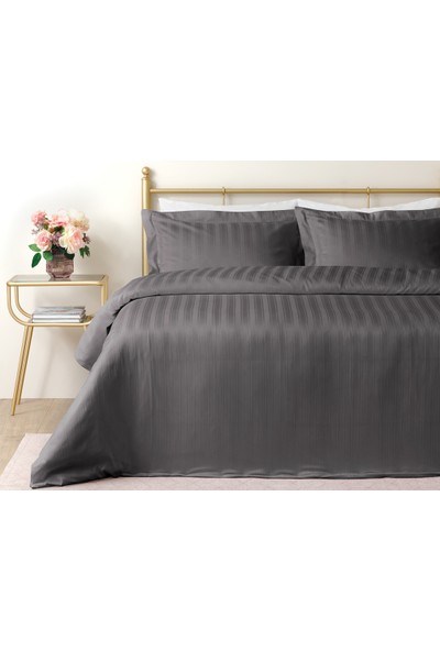 English Home Lior Çizgili Pamuk Saten Çift Kişilik Nevresim Takımı 200x220 cm Antrasit English Home Lior Çizgili Pamuk Saten Çift Kişilik Nevresim Takımı 200x220 cm Antrasit
