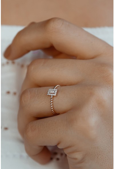 Semi̇z Kuyumculuk 14 Ayar Mini Baget Yüzük Semi̇z Kuyumculuk 14 Ayar Mini Baget Yüzük