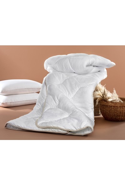 Madame Coco Vintage Jakarlı Biyeli Çift Kişilik Yorgan - Beyaz