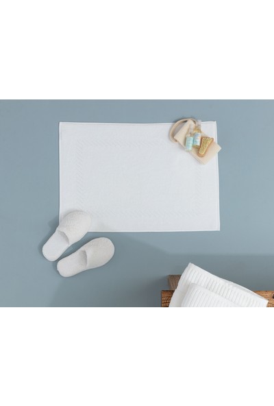 Madame Coco Ryella Armürlü Ayak Havlusu - Beyaz - 50x70 cm