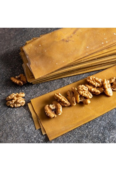 Fıstıkçı Pazarı Hakiki Üzüm Pestili 2 Kg Fıstıkçı Pazarı Hakiki Üzüm Pestili 2 Kg