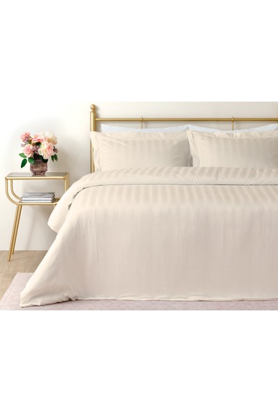 English Home Lior Çizgili Pamuk Saten Çift Kişilik Nevresim Takımı 200X220 cm Fildişi English Home Lior Çizgili Pamuk Saten Çift Kişilik Nevresim Takımı 200X220 cm Fildişi
