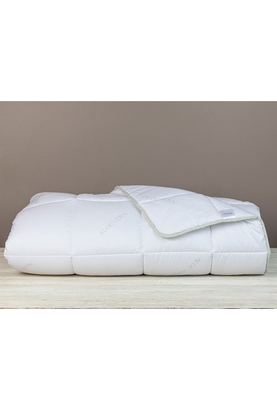 English Home Natural Aloevera Çift Kişilik Yorgan 195X215 cm Beyaz English Home Natural Aloevera Çift Kişilik Yorgan 195X215 cm Beyaz