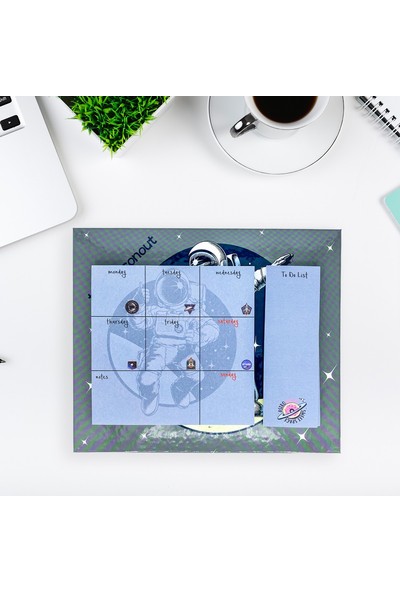Kiwoodesign The Astronout Masaüstü Haftalık Planlayıcı Kiwoodesign The Astronout Masaüstü Haftalık Planlayıcı