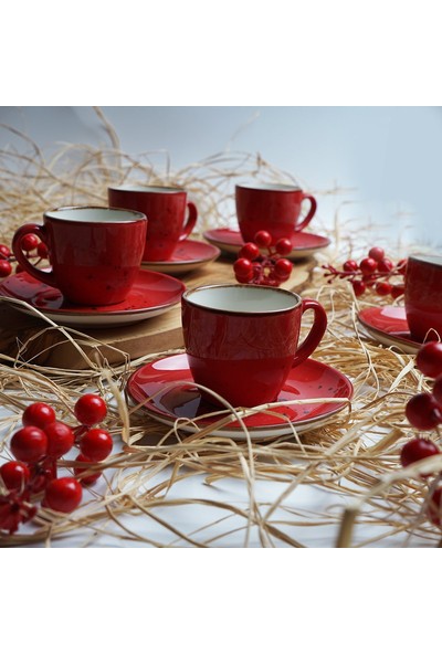Tulu Porselen Luna Kırmızı 6 Kişilik Kahve Fincan Takımı Tulu Porselen Luna Kırmızı 6 Kişilik Kahve Fincan Takımı