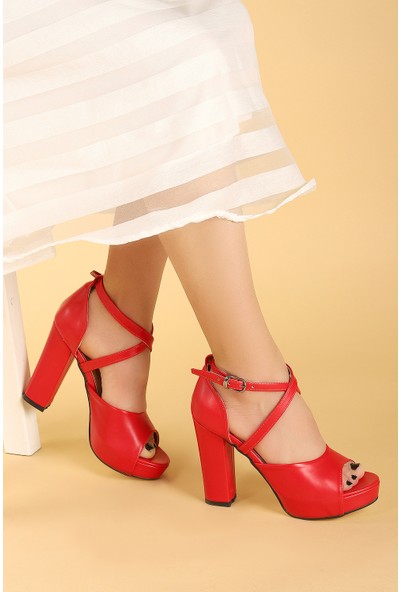 Ayakland 3210-2058 Cilt Abiye 11 Cm Platform Topuk Kadın Sandalet Ayakkabı Kırmızı Ayakland 3210-2058 Cilt Abiye 11 Cm Platform Topuk Kadın Sandalet Ayakkabı Kırmızı