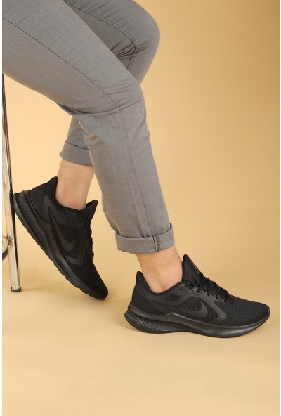 Nike Downshifter 10 Fileli Erkek Spor Ayakkabı Siyah Nike Downshifter 10 Fileli Erkek Spor Ayakkabı Siyah
