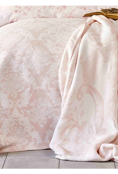 Karaca Home Quatre Royal Pudra Battaniye Karaca Home Quatre Royal Pudra Battaniye