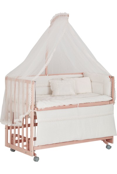 Babycom Doğal Boyasız - Tekerlekli - 4 Kademeli Anne Yanı Ahşap 60 x 120 Beşik + Uyku Seti Babycom Doğal Boyasız - Tekerlekli - 4 Kademeli Anne Yanı Ahşap 60 x 120 Beşik + Uyku Seti