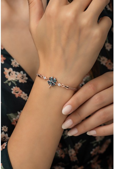 Nereze 925 Ayar Gümüş Mistik Topaz Taşlı Kadın Bileklik Nereze 925 Ayar Gümüş Mistik Topaz Taşlı Kadın Bileklik