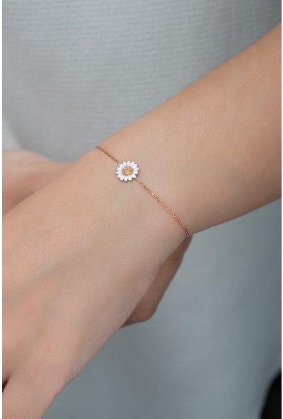Nereze 925 Ayar Gümüş Minik Papatya Kadın Bileklik Nereze 925 Ayar Gümüş Minik Papatya Kadın Bileklik