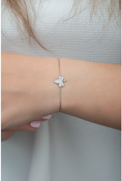 Nereze 925 Ayar Gümüş Minik Çınar Yaprağı Kadın Bileklik Nereze 925 Ayar Gümüş Minik Çınar Yaprağı Kadın Bileklik