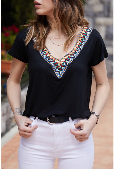 Xhan Etnik Detaylı Bluz 0YXK2-43367-02 Xhan Etnik Detaylı Bluz 0YXK2-43367-02