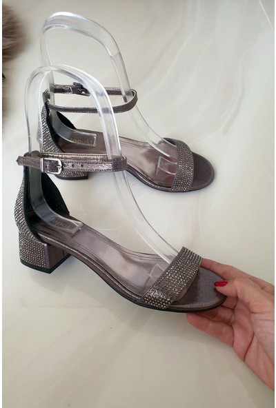 Topukla 036 601 Taşlı Topukla 036 601 Taşlı