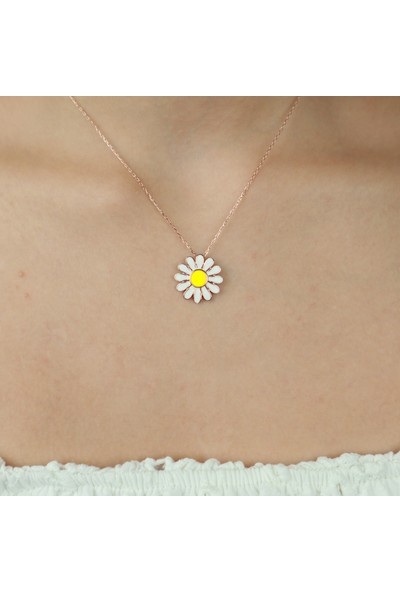 Beren Silver Papatya Mineli Gümüş Kolye Beren Silver Papatya Mineli Gümüş Kolye