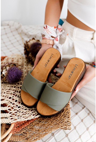 Limoya Mersa Yeşil Dolgu Topuklu Terlik Limoya Mersa Yeşil Dolgu Topuklu Terlik