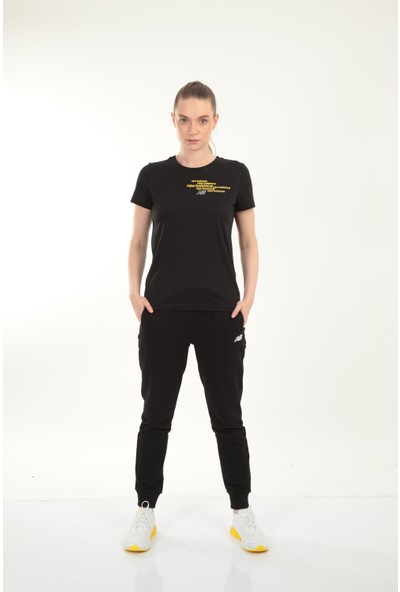New Balance Tee Kadın Tişört