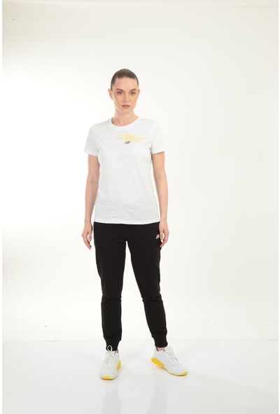 New Balance Tee Kadın Tişört