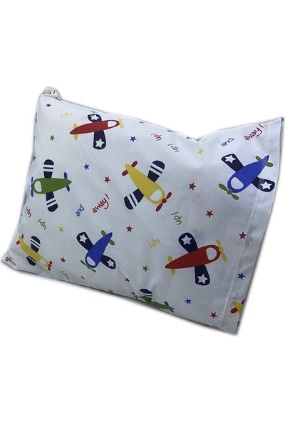 Pafuli El Yapımı Bebek Yastık Kılıfı 35 x 45 cm Renkli Uçaklar