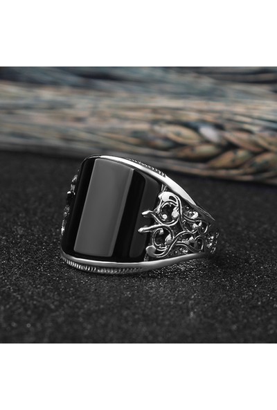 Tesbihevim Oniks Taşlı 925 Ayar Gümüş Yüzük Tesbihevim Oniks Taşlı 925 Ayar Gümüş Yüzük