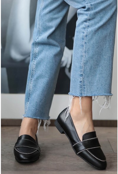 Mio Gusto Robin Siyah Deri Zımbalı Loafer Mio Gusto Robin Siyah Deri Zımbalı Loafer