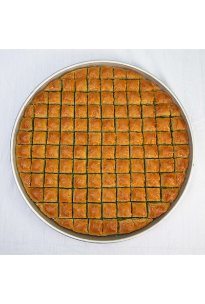 İmam Çağdaş Fıstıklı Kuru Baklava Tepsisi 2,25 kg İmam Çağdaş Fıstıklı Kuru Baklava Tepsisi 2,25 kg
