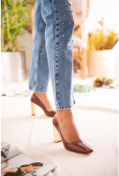 Limoya Lainey Taba Parlak Rugan Topuk Detaylı Ayakkabı Limoya Lainey Taba Parlak Rugan Topuk Detaylı Ayakkabı