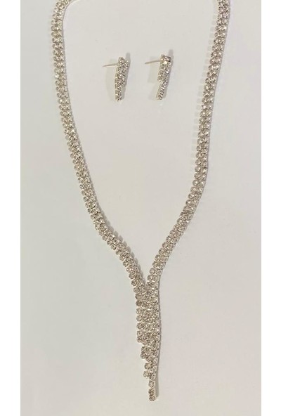 Yağmur Aksesuar ve Takı Dünyası Kristal Taşlı Kadın Gümüş Kaplama Set Yağmur Aksesuar ve Takı Dünyası Kristal Taşlı Kadın Gümüş Kaplama Set