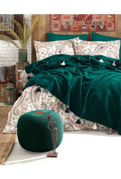 İyi Geceler İstanbul Boho Chic Püsküllü Battaniyeli Nevresim Seti Zümrüt Yeşil İyi Geceler İstanbul Boho Chic Püsküllü Battaniyeli Nevresim Seti Zümrüt Yeşil