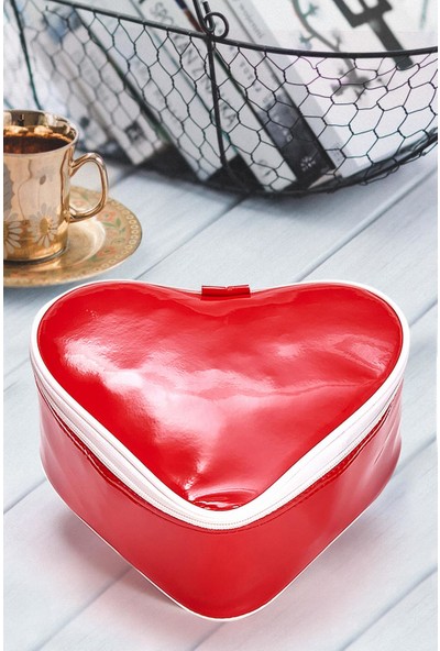 Hayveys Kırmızı Kalp Şeklinde Profesyonel Makyaj Çantası Hayveys Kırmızı Kalp Şeklinde Profesyonel Makyaj Çantası