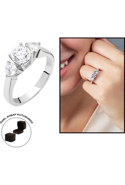 Tesbihname Starlight Diamond Pırlanta Montür Zarif Tasarım 925 Ayar Gümüş Kadın Tria Yüzük Tesbihname Starlight Diamond Pırlanta Montür Zarif Tasarım 925 Ayar Gümüş Kadın Tria Yüzük