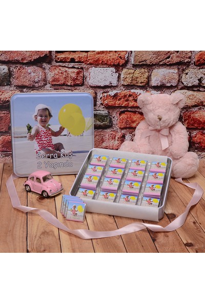 Bebekcikolatasi Doğum Günü Çikolatası - Resimli (Metal Kutu,48 Ad. Çikolatalı) Bebekcikolatasi Doğum Günü Çikolatası - Resimli (Metal Kutu,48 Ad. Çikolatalı)