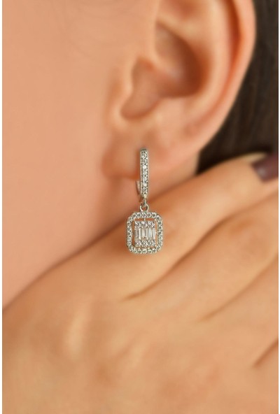 Hicret Kuyumculuk Kadın Baget Taşlı Gümüş Küpe