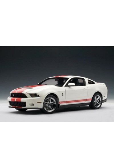 Astral Ford Shelby GT500 1:32 Işıklı Sesli Çek-Bırak Metal Araba-Beyaz Astral Ford Shelby GT500 1:32 Işıklı Sesli Çek-Bırak Metal Araba-Beyaz