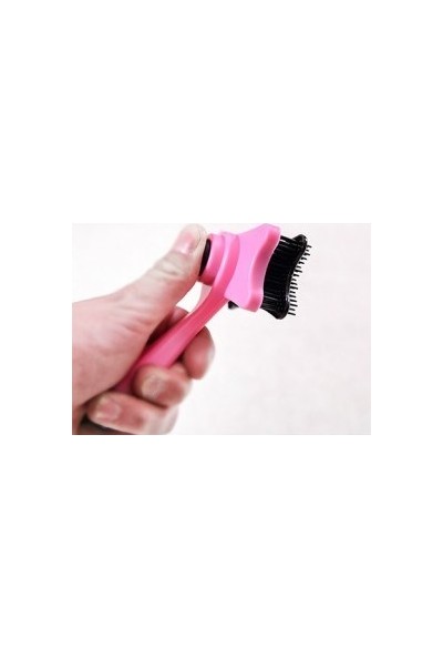 Hediye Butiğim Otomatik Temizlenen Tuşlu Hayvan Fırçası Hediye Butiğim Otomatik Temizlenen Tuşlu Hayvan Fırçası