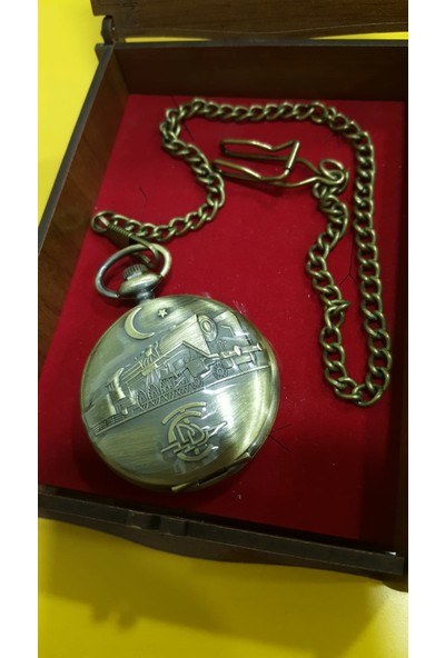 Denacci Tren Kabartmalı Köstekli Saat