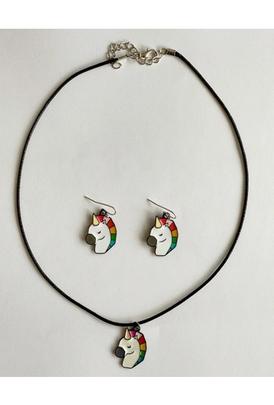 Paytak Moda Unicorn Renkli Unisex Deri İp Metal Kolye Küpe Seti Paytak Moda Unicorn Renkli Unisex Deri İp Metal Kolye Küpe Seti