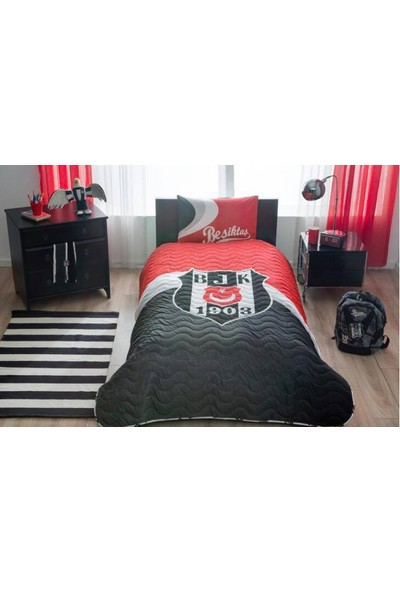 Taç Lisanslı BJK Logo Yatak Örtüsü Seti Taç Lisanslı BJK Logo Yatak Örtüsü Seti