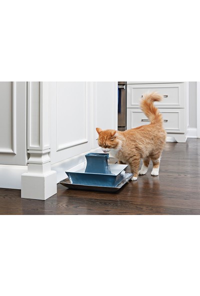 Petsafe Drinkwell Pagoda Seramik Mavi Su Pınarı Petsafe Drinkwell Pagoda Seramik Mavi Su Pınarı