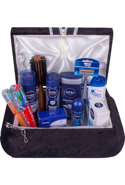 Nivea Siyah Damat Sandıklı 13 Parça Traş Seti