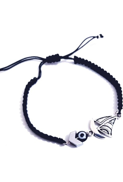 Funny Takı Siyah Nazar Boncuklu Hematit Taşlı Yelkenli Makrome Bileklik Funny Takı Siyah Nazar Boncuklu Hematit Taşlı Yelkenli Makrome Bileklik